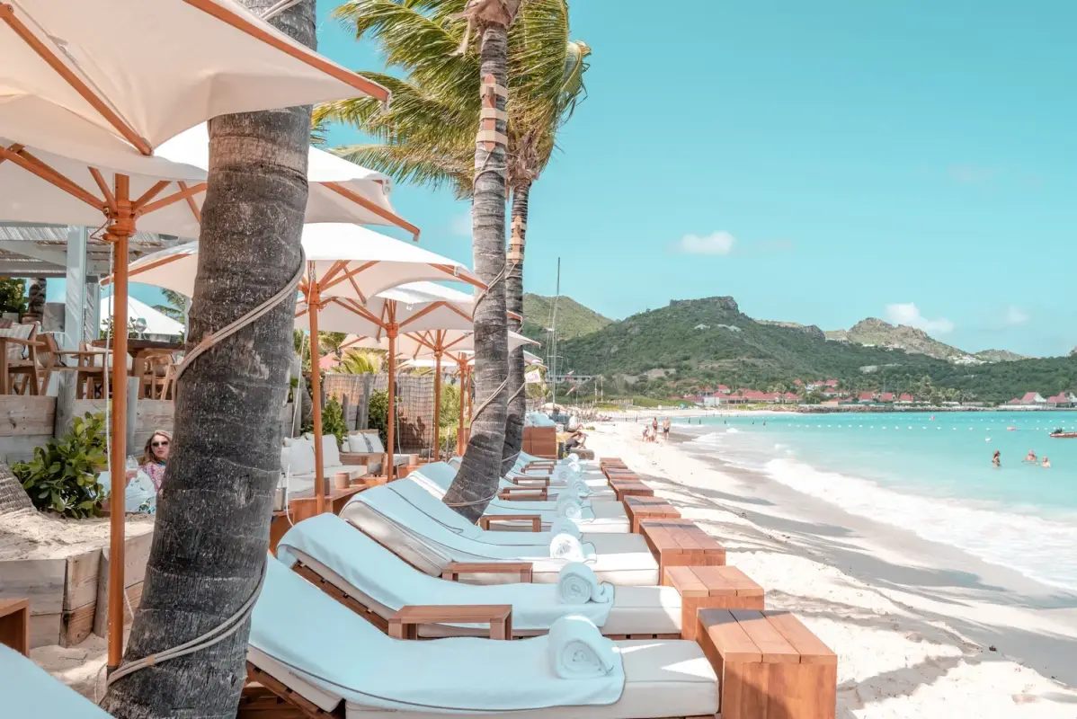Nao Beach St Barth : L’escale Riviera au cœur de la baie de Saint-Jean